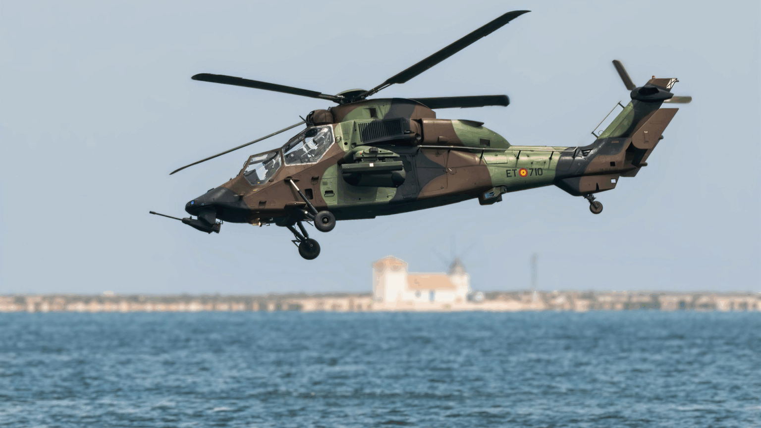 Use of X-band SAR for Surveillance and Reconnaissance with High ...